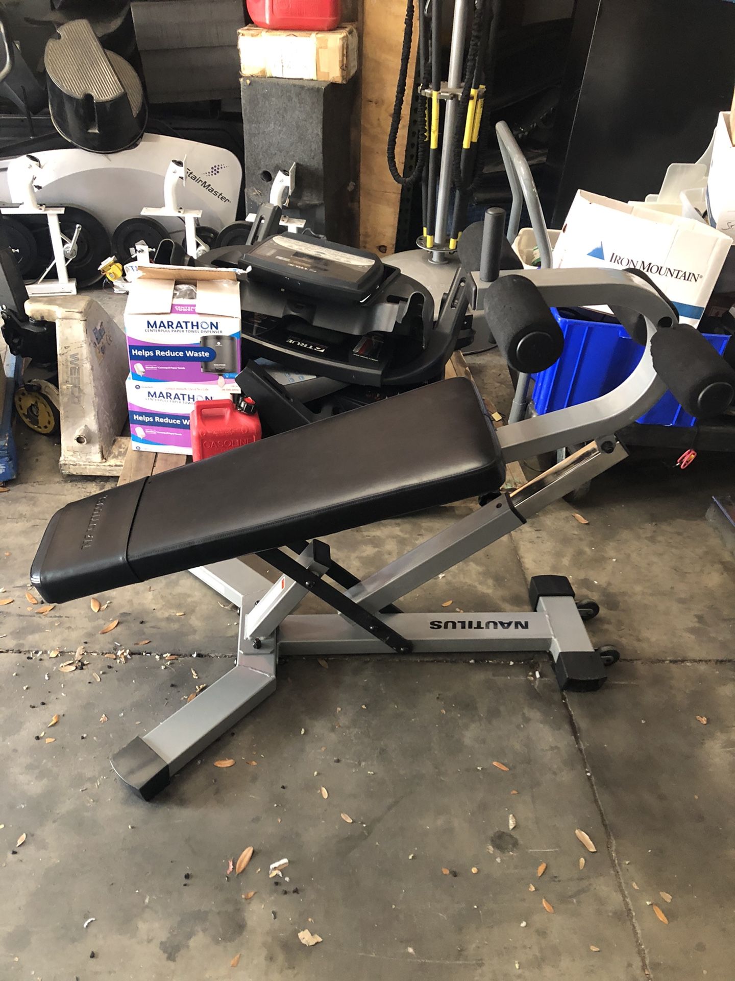 Nautilus adjustable AB/decline bench for Sale in Seminole, FL - OfferUp