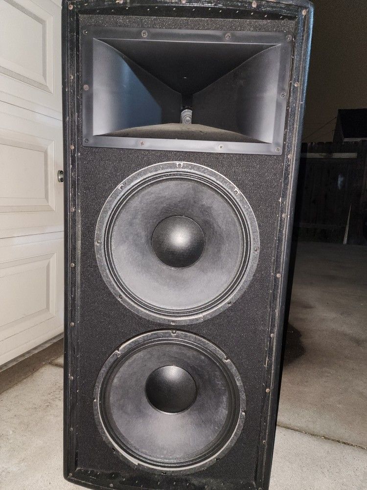 Bosina B52 for Sale in Phillips Ranch, CA - OfferUp