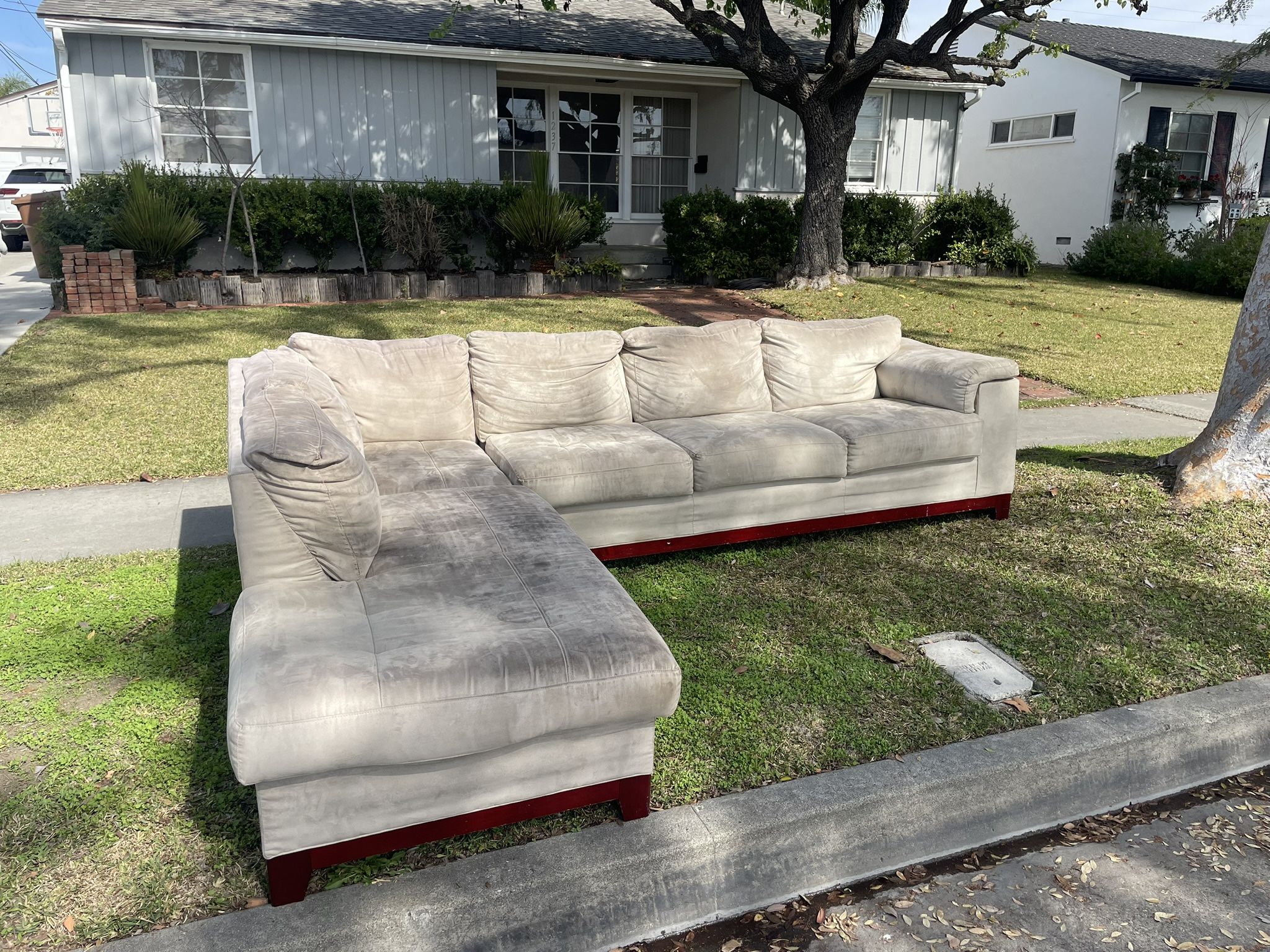 123 Inch Couch With Chaise for Sale in Fullerton, CA - OfferUp