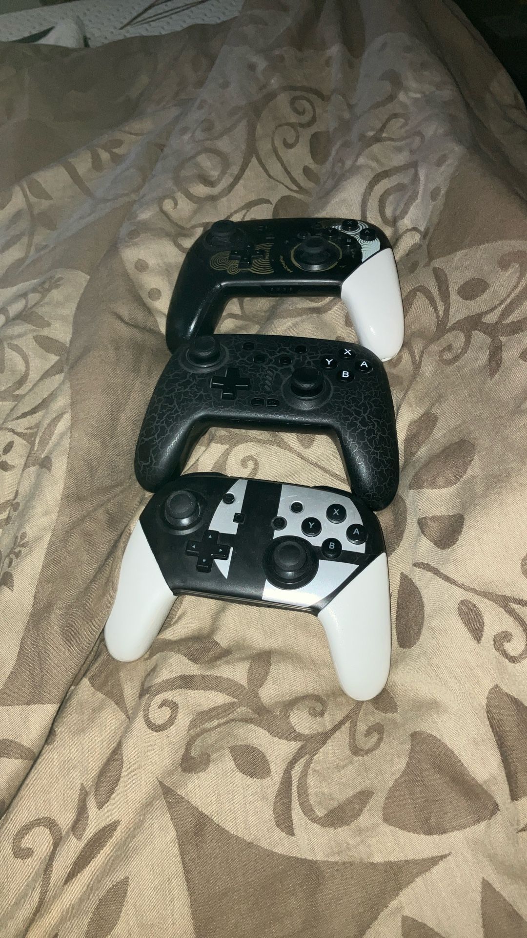 Nintendo Switch Pro Controllers for Sale in Riverside, CA - OfferUp