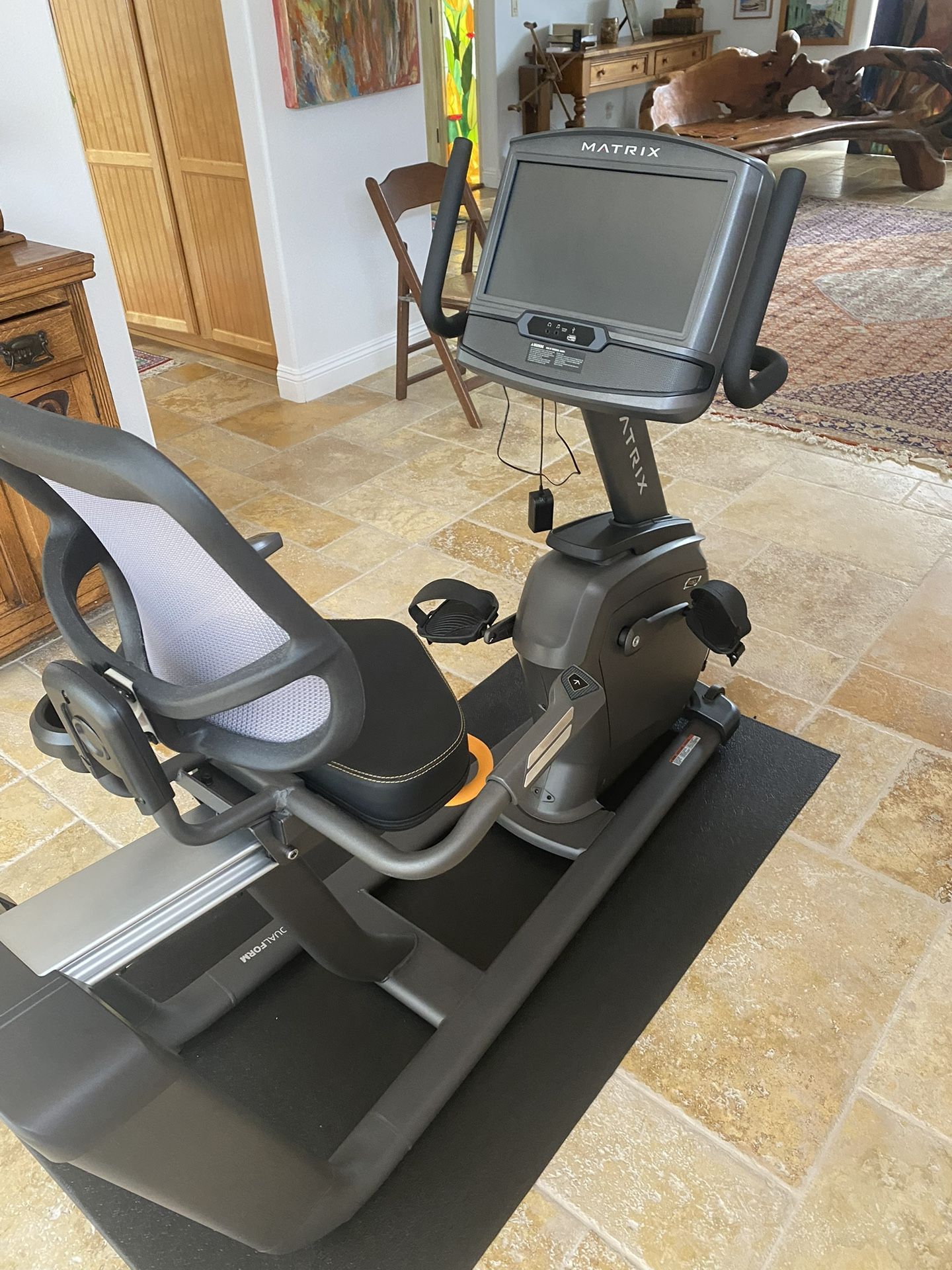 Matrix R30 XIR 16" HD Touchscreen Recumbent Bike for Sale in Encinitas ...