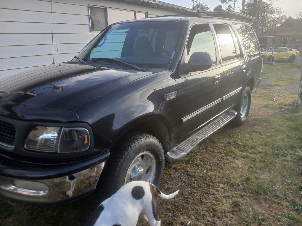 1998 Ford Expedition for Sale in Ocean City, WA - OfferUp