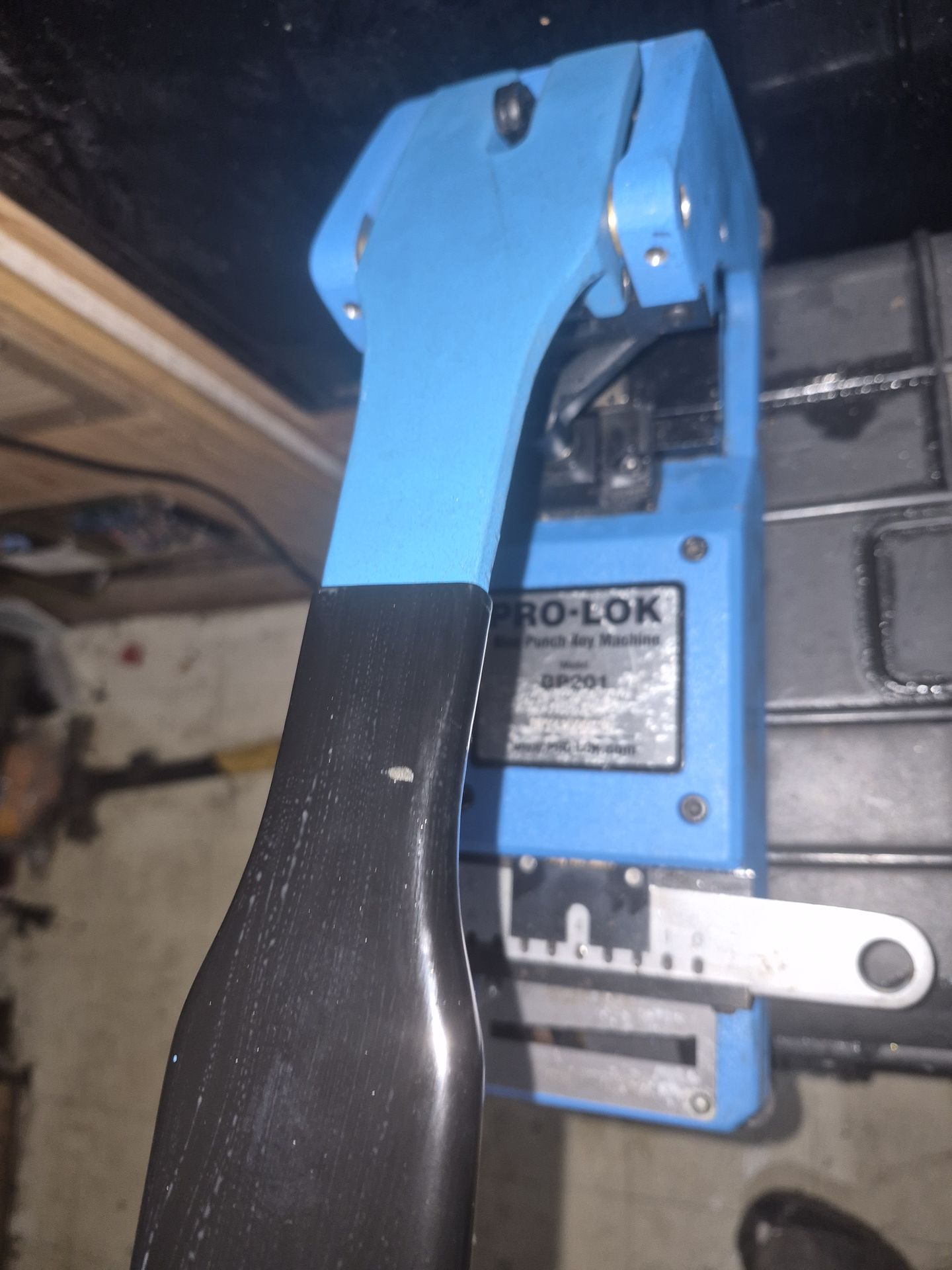 Pro lok blue punch key machine for Sale in Kent, WA - OfferUp