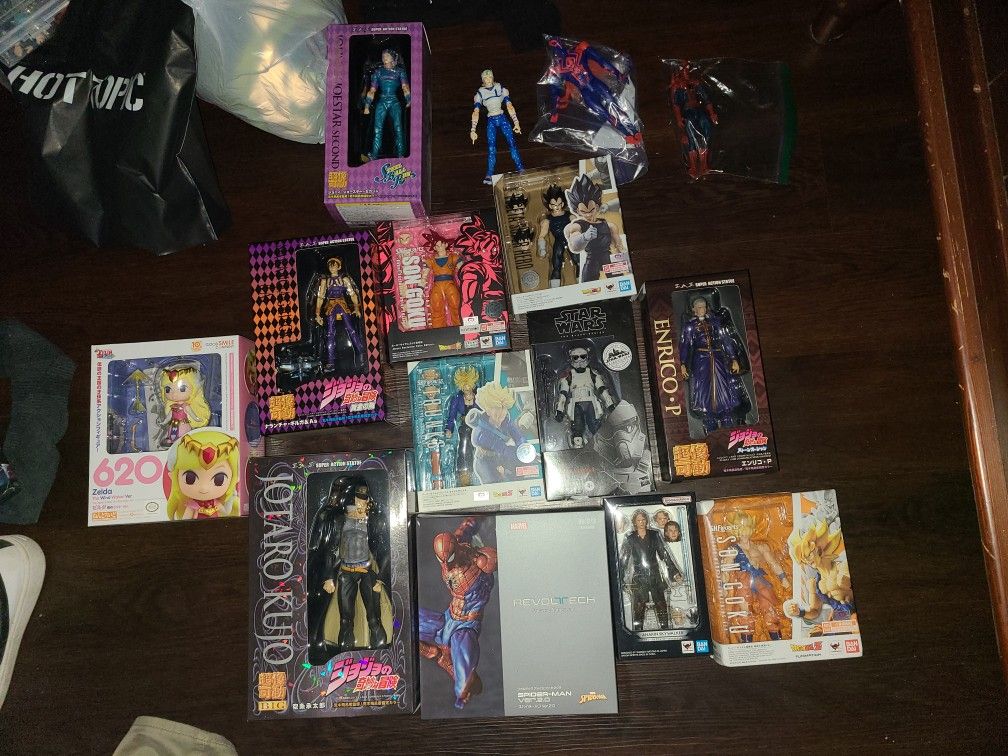 ACTION FIGURE LOT ANIME, MARVEL, MAFEX, SH FIGUARTS, NENDOROID, AMAZING ...