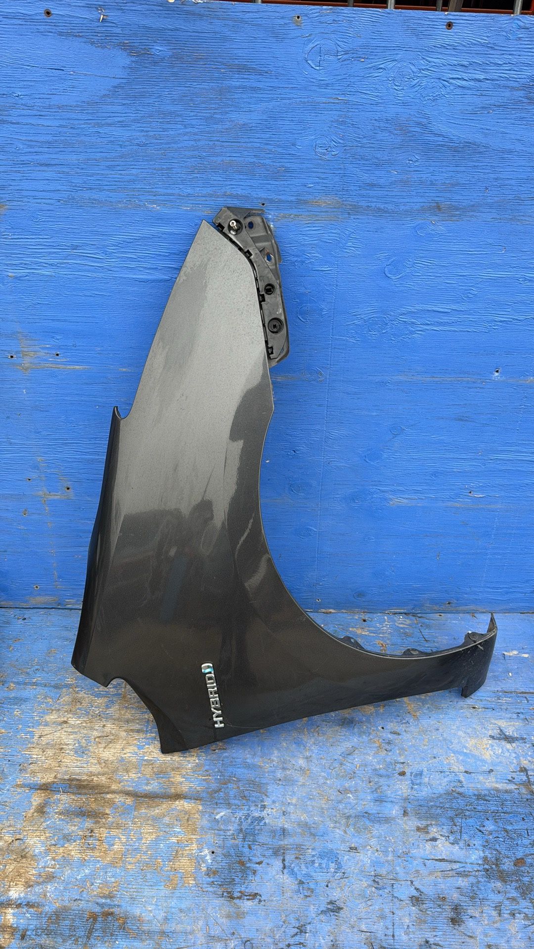 Passenger Fender 2006 Prius Gray for Sale in Sacramento, CA - OfferUp