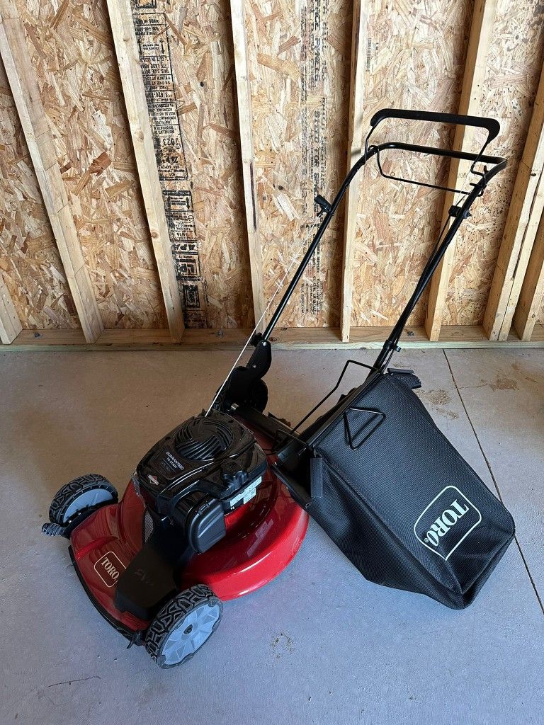 Toro Self Propelled Lawn Mower Lawnmower Maquina Para Cortar Yarda ...
