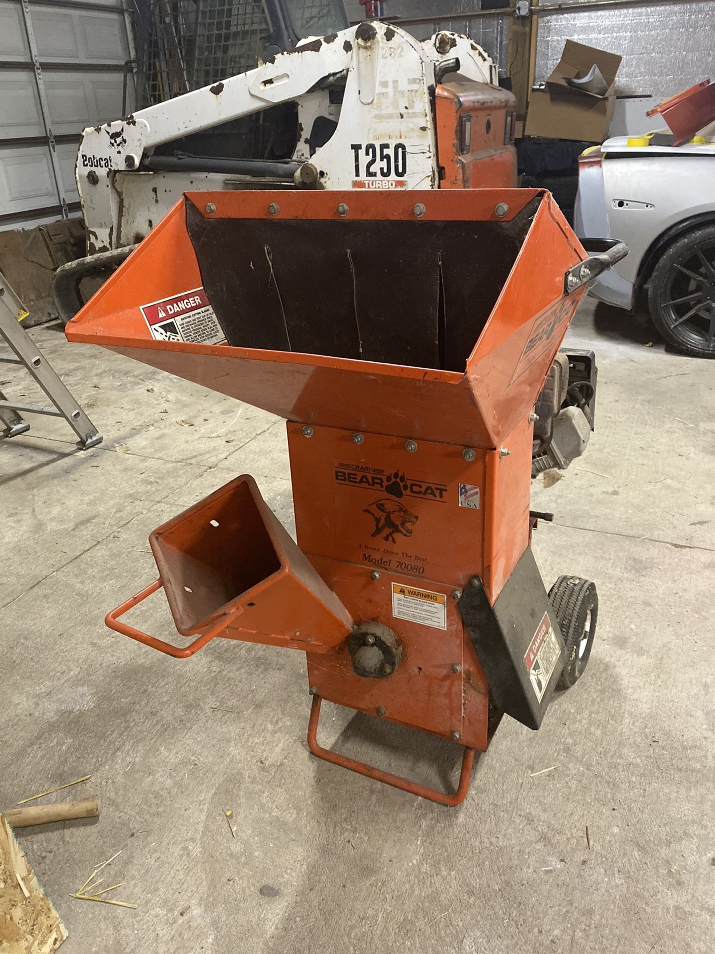 Bear cat wood chipper for Sale in Lockport, IL - OfferUp