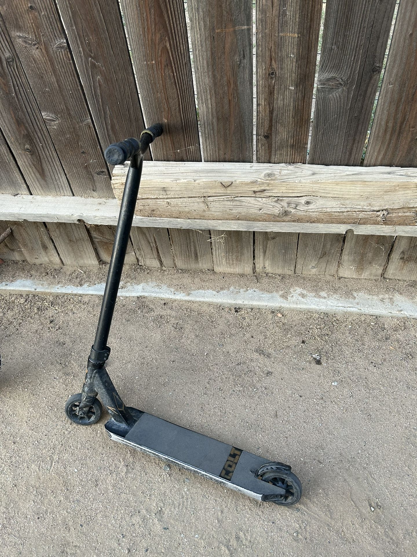 Colt Pro Scooter for Sale in Bakersfield, CA - OfferUp