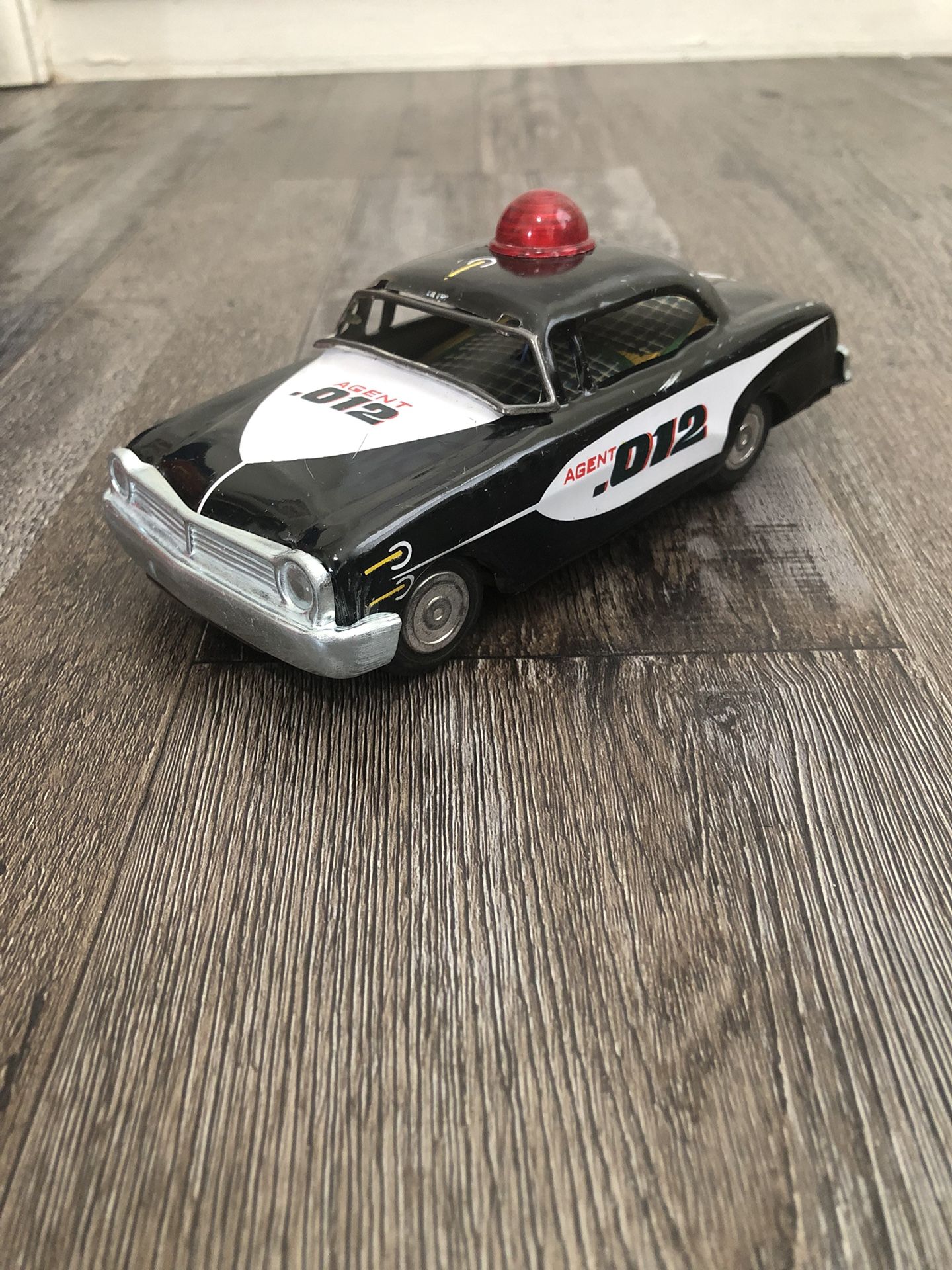 VINTAGE MARX AGENT 012 TIN TOY FRICTION POLICE CAR for Sale in Fresno ...