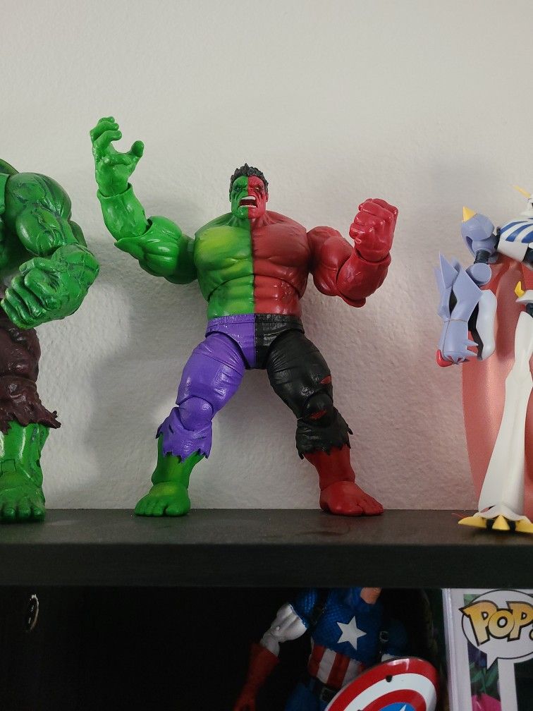 Compound Hulk Action Figure