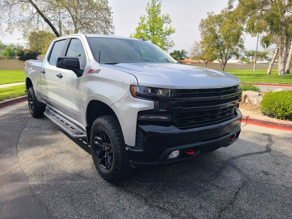 2019 Chevrolet Silverado for Sale in Whittier, CA - OfferUp