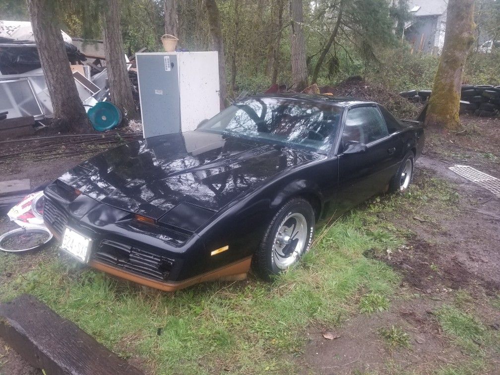 FOR RESTORATION: 82' Trans AM Firebird W/T-top for Sale in Auburn, WA ...