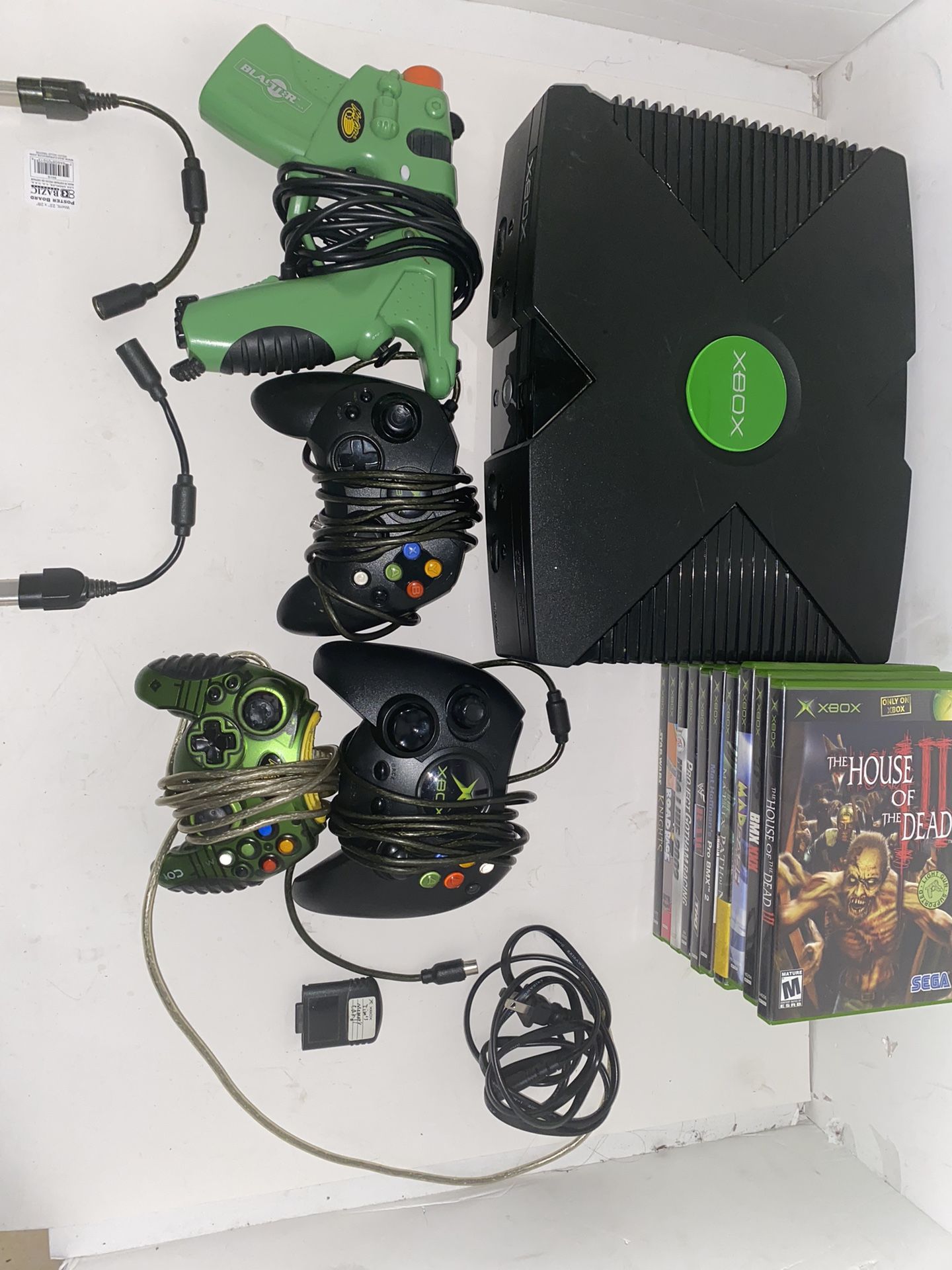 Original Xbox Bundle With Gun for Sale in South Gate, CA - OfferUp