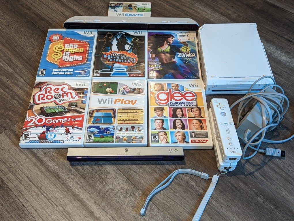 Wii BUNDLE CONSOLE 7 GAMES WHOLE PACKAGE!! L@@K for Sale in Portland ...