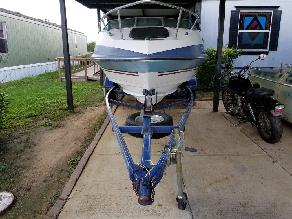 VIP 19 Foot cuddy cabin boat for Sale in Fort Worth, TX - OfferUp