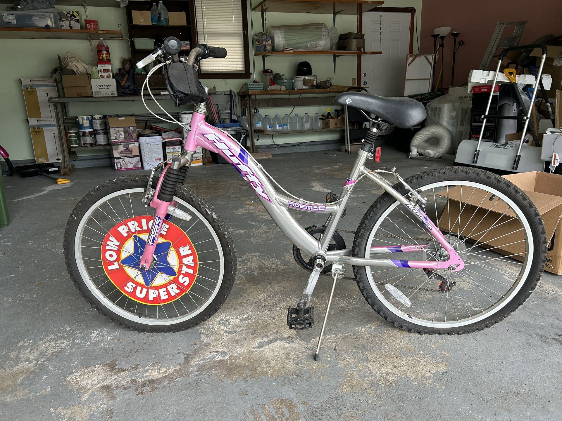 BEAUTIFUL HUFFY PINK BIKE for Sale in Trumbull, CT - OfferUp