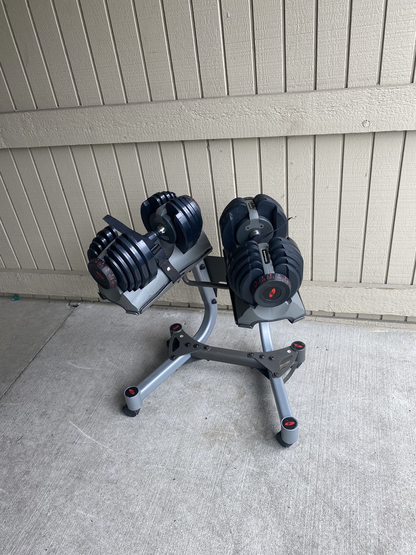 Bowflex Dumbbells And Storage Rack for Sale in Kent, WA - OfferUp