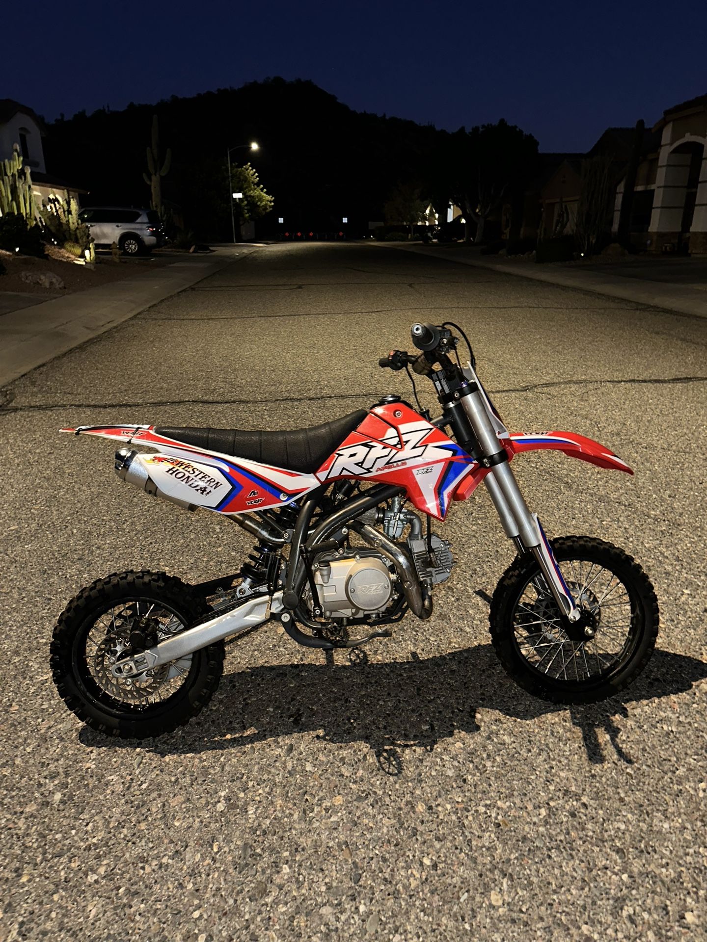 Apollo 125cc Dirtbike 2020 (PENDING SALE) for Sale in Phoenix, AZ - OfferUp