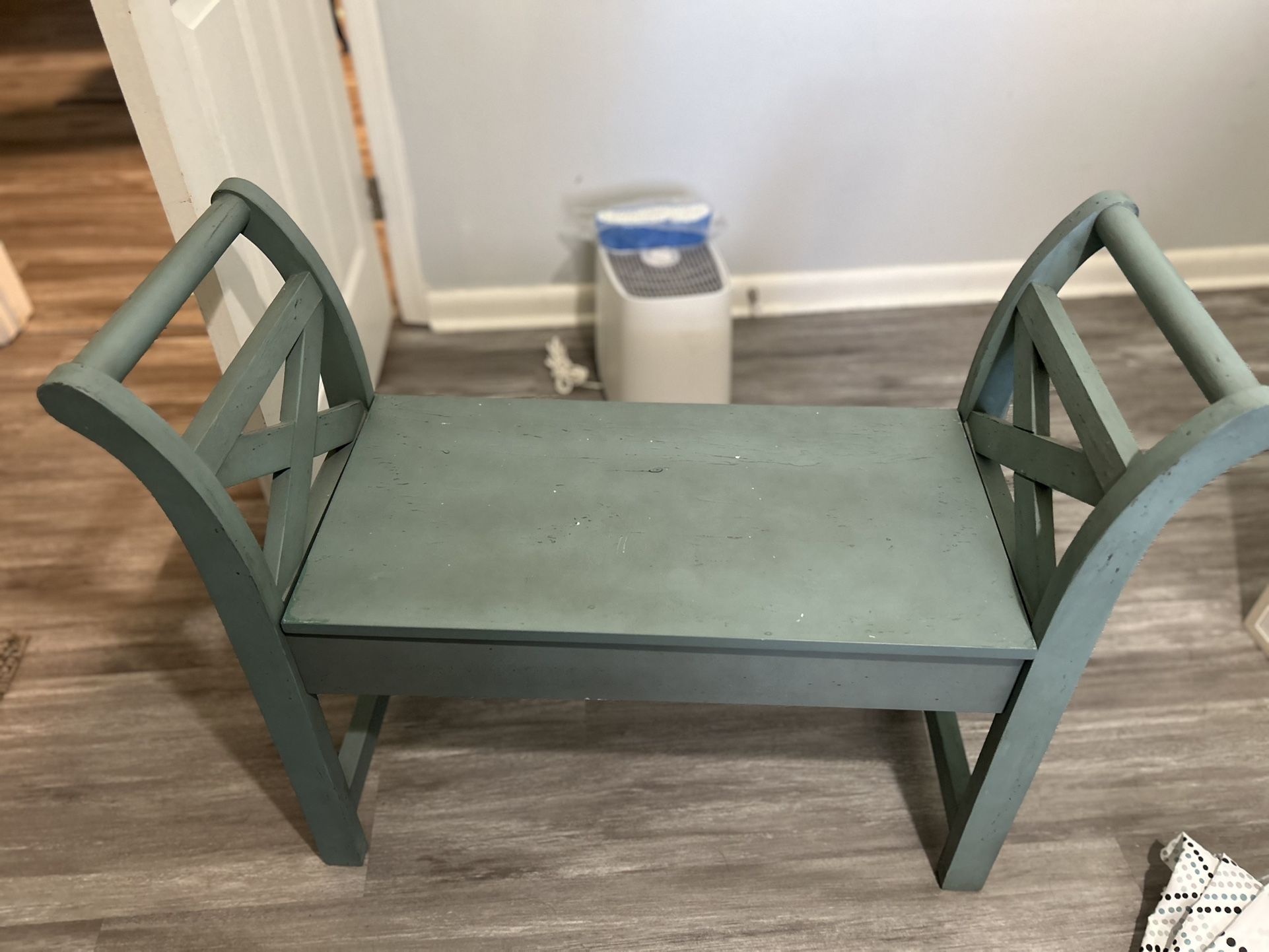 Storage bench for Sale in Virginia Beach, VA - OfferUp