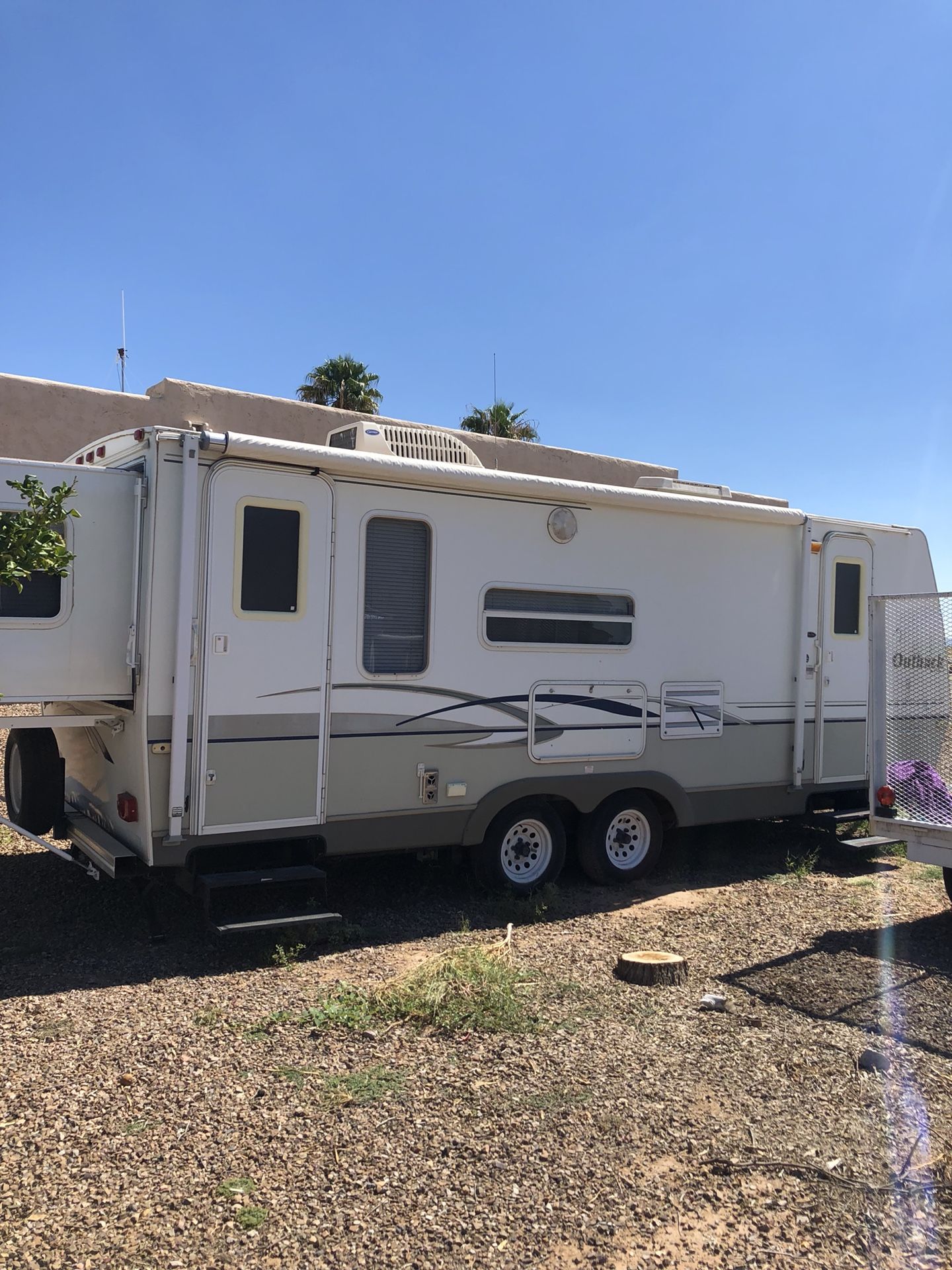 2005 25’ Outback travel trailer for Sale in San Tan Valley, AZ - OfferUp