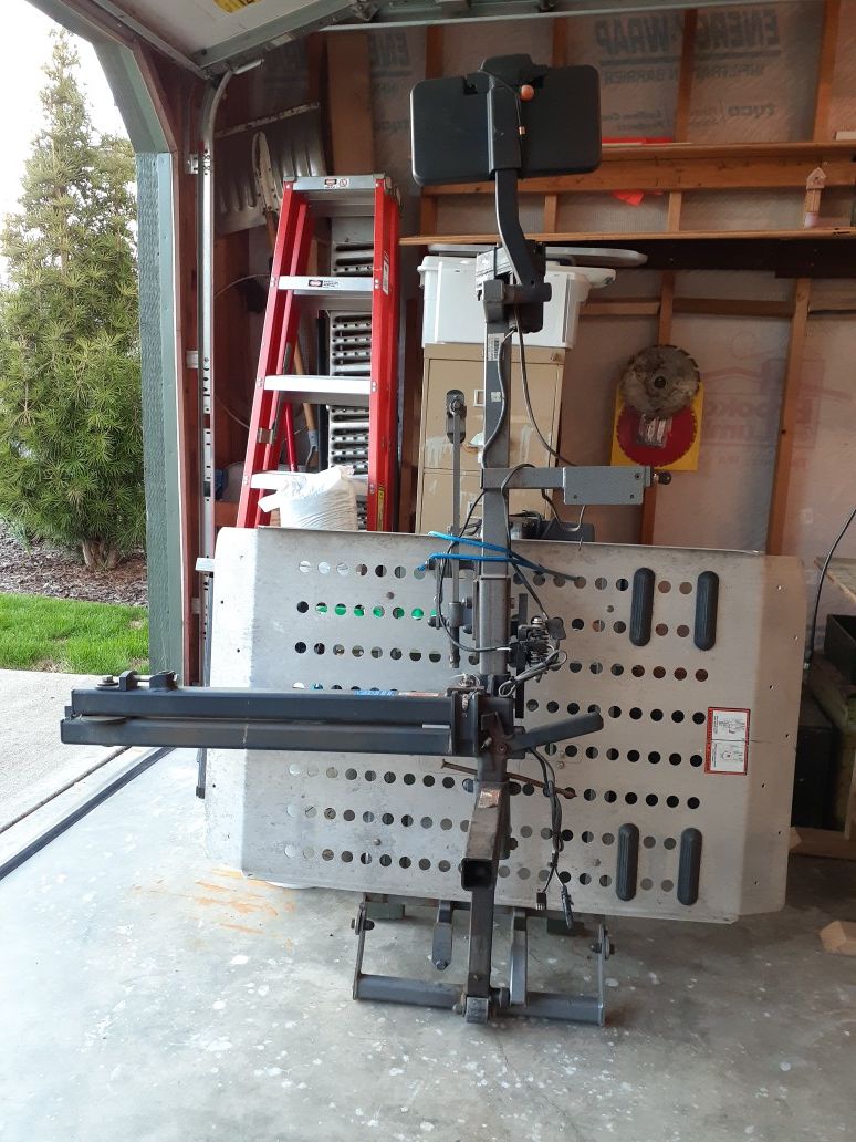 Scooter Lift (Pride Outlander Series) for Sale in Puyallup, WA - OfferUp