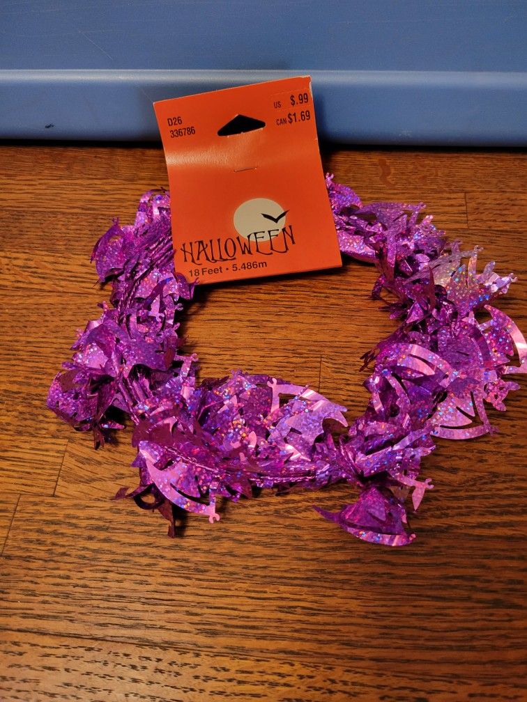 Halloween Style Wire Garland Post 1 for Sale in Seminole, FL - OfferUp