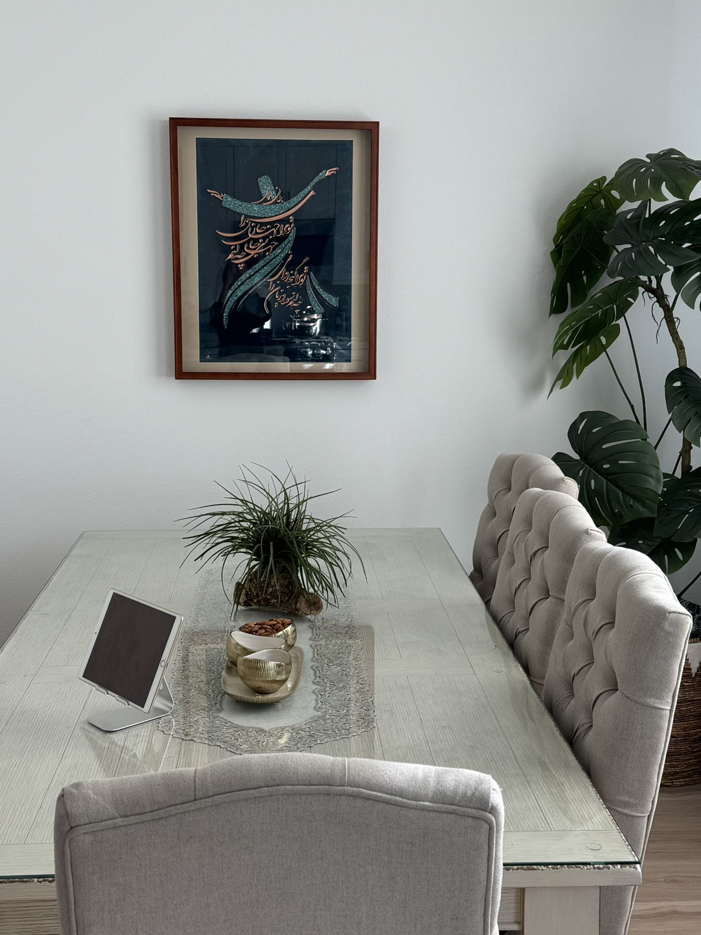 Extendable Dinning Table And Chair And Glass Ontop for Sale in ...