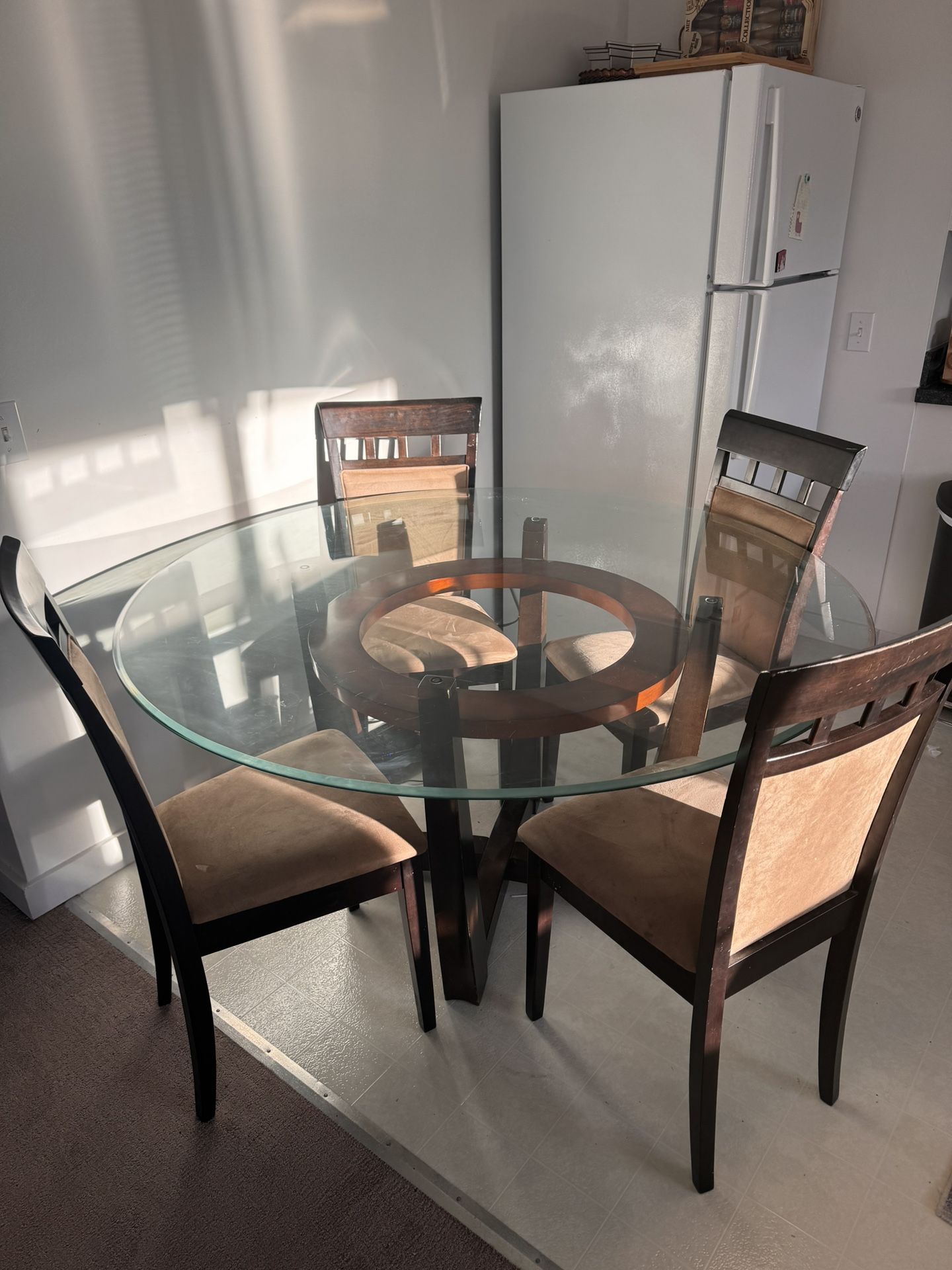 Free Dining Table for Sale in Mercer Island, WA - OfferUp