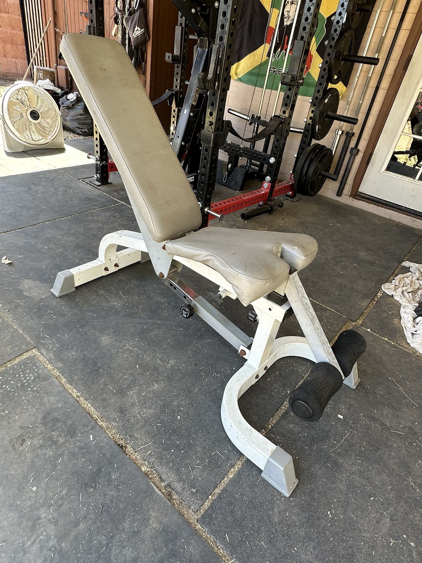 Tuff Stuff Adjustable Weight Bench for Sale in Scottsdale, AZ - OfferUp