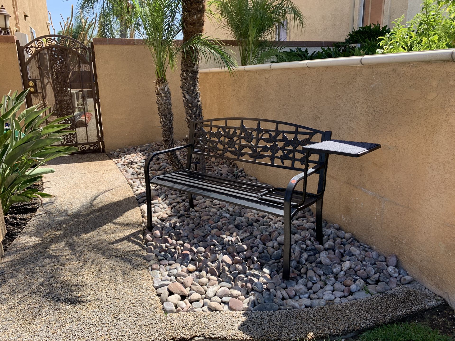 Metal Park Bench (Hummingbird Design) for Sale in Riverside, CA - OfferUp