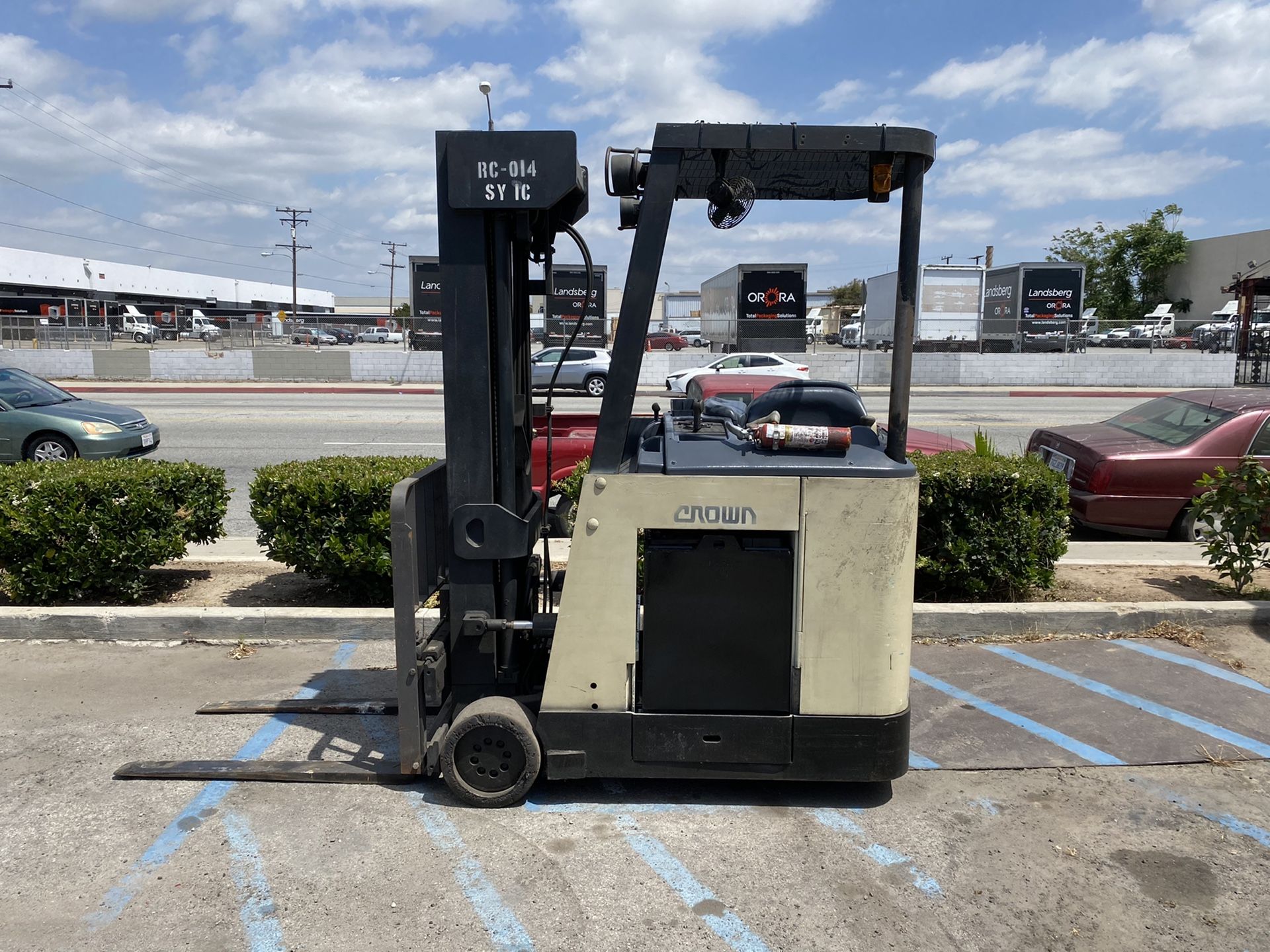 2004 ELECTRIC CROWN RC3020-40-QUAD ELECTRIC STAND UP END CONTROL ...