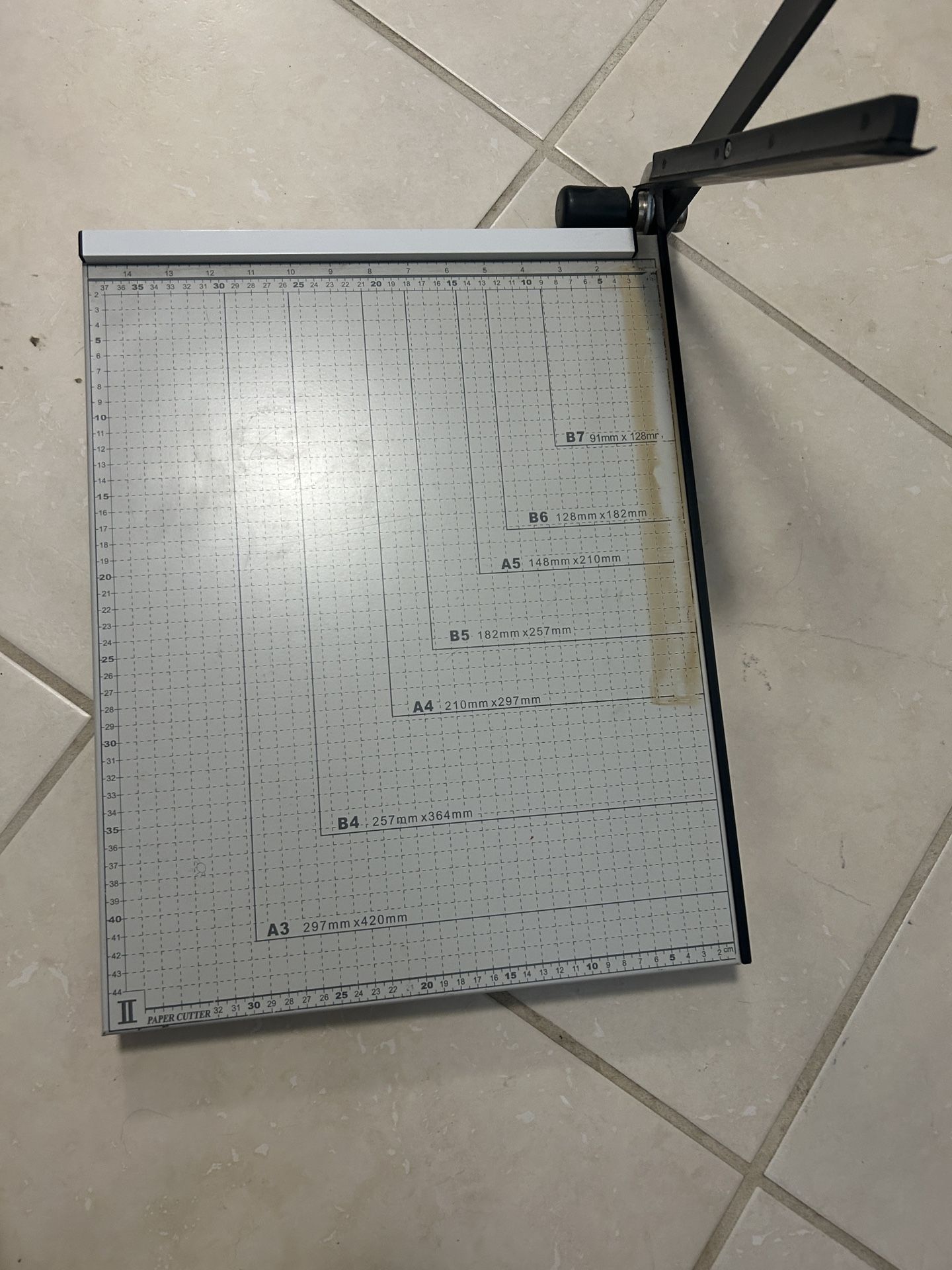 Harbor freight paper cutter for Sale in Upland, CA - OfferUp