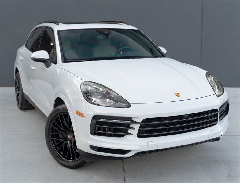 2023 Porsche Cayenne Platinum Edition for Sale in Tustin, CA - OfferUp