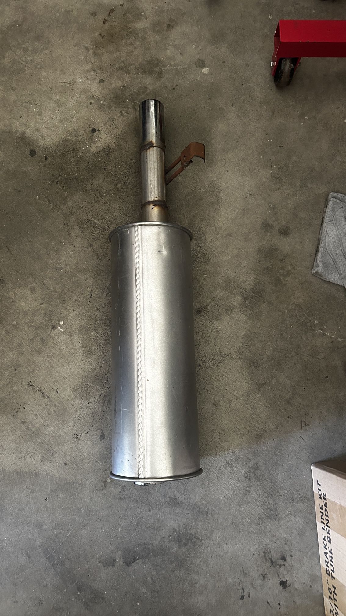 E28 Muffler for Sale in Canyon Country, CA - OfferUp