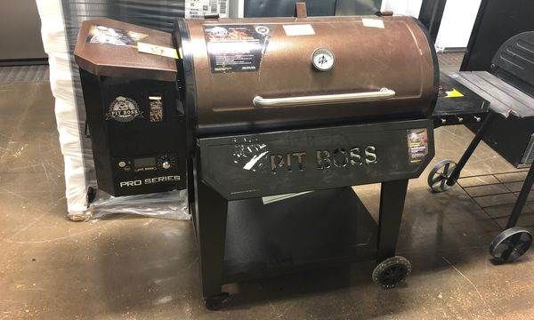 Brand New Pit Boss Pro Series 1100-sq in Pellet Grill GNI for Sale in ...