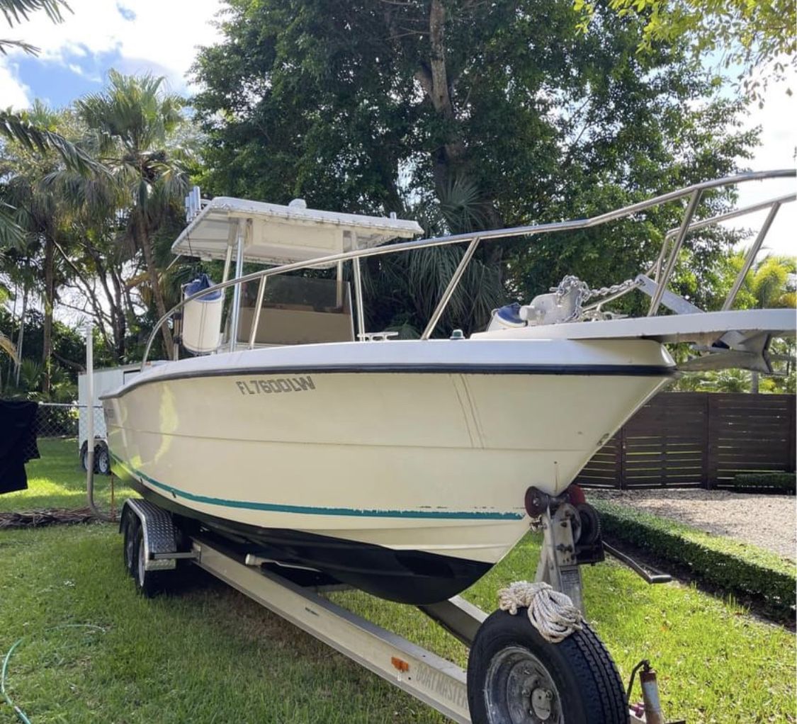Pursuit 25.5 Ft for Sale in Miami, FL - OfferUp