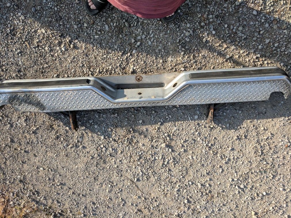 $30.00 1985 Ford F-250 Rear Bumper and Brackets for Sale in Rancho ...