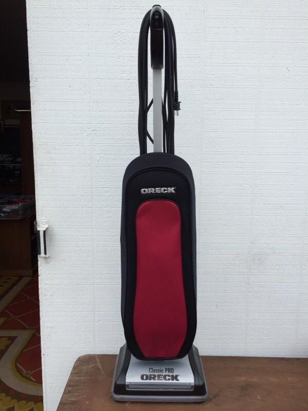 Oreck Classic Pro Vacuum for Sale in Hayward, CA - OfferUp