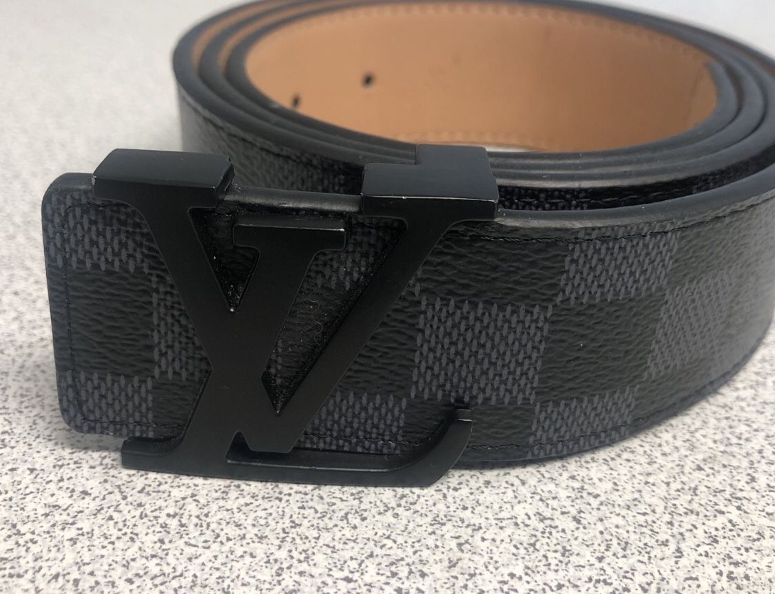 LV Checkered Belt Unisex for Sale in Miami Beach, FL - OfferUp