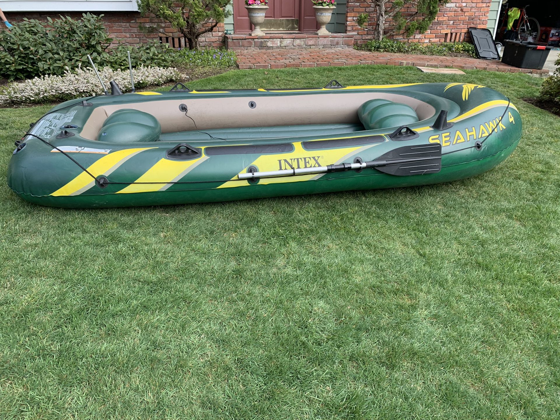 Seahawk 4 Intex inflatable Raft for Sale in Everett, WA - OfferUp