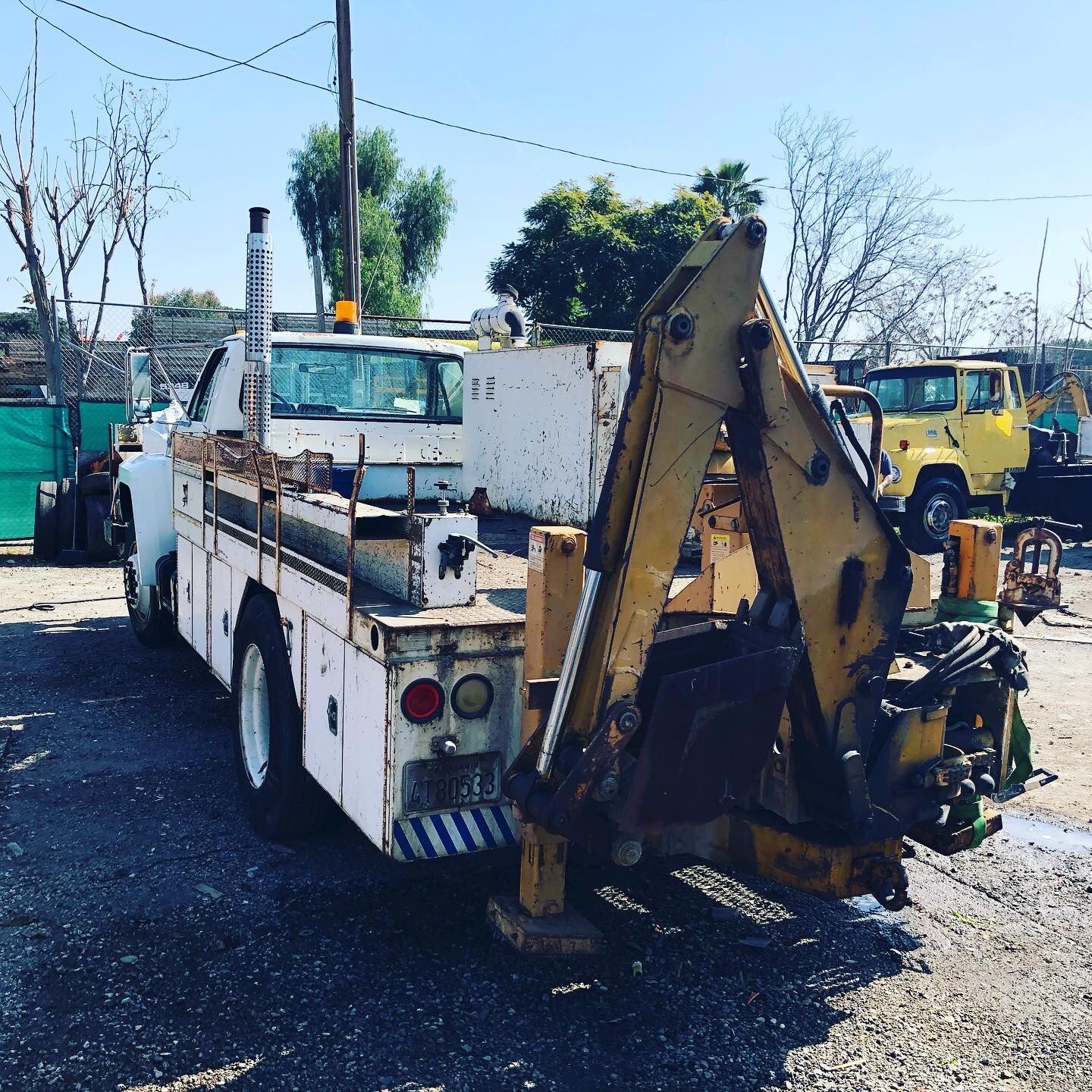 Ford F700 Service Truck With Boss Air compressor And Bradco Backhoe for ...