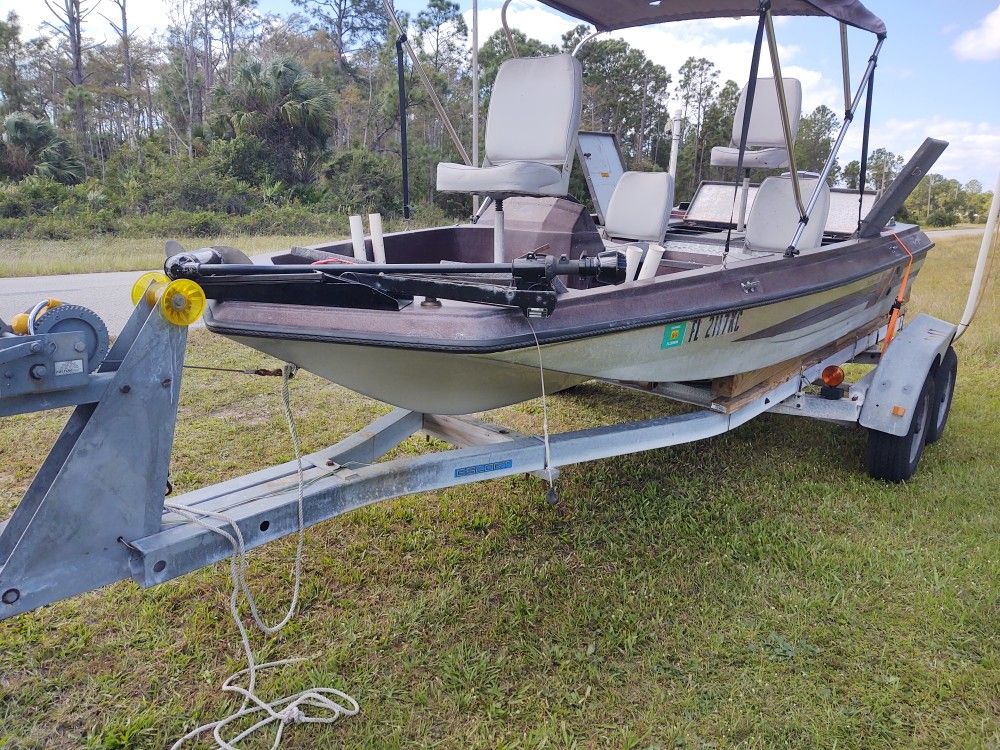 15.5ft Bass Boat 1991 Procraft Stalker 150 - $1,900 Or make me an offer ...