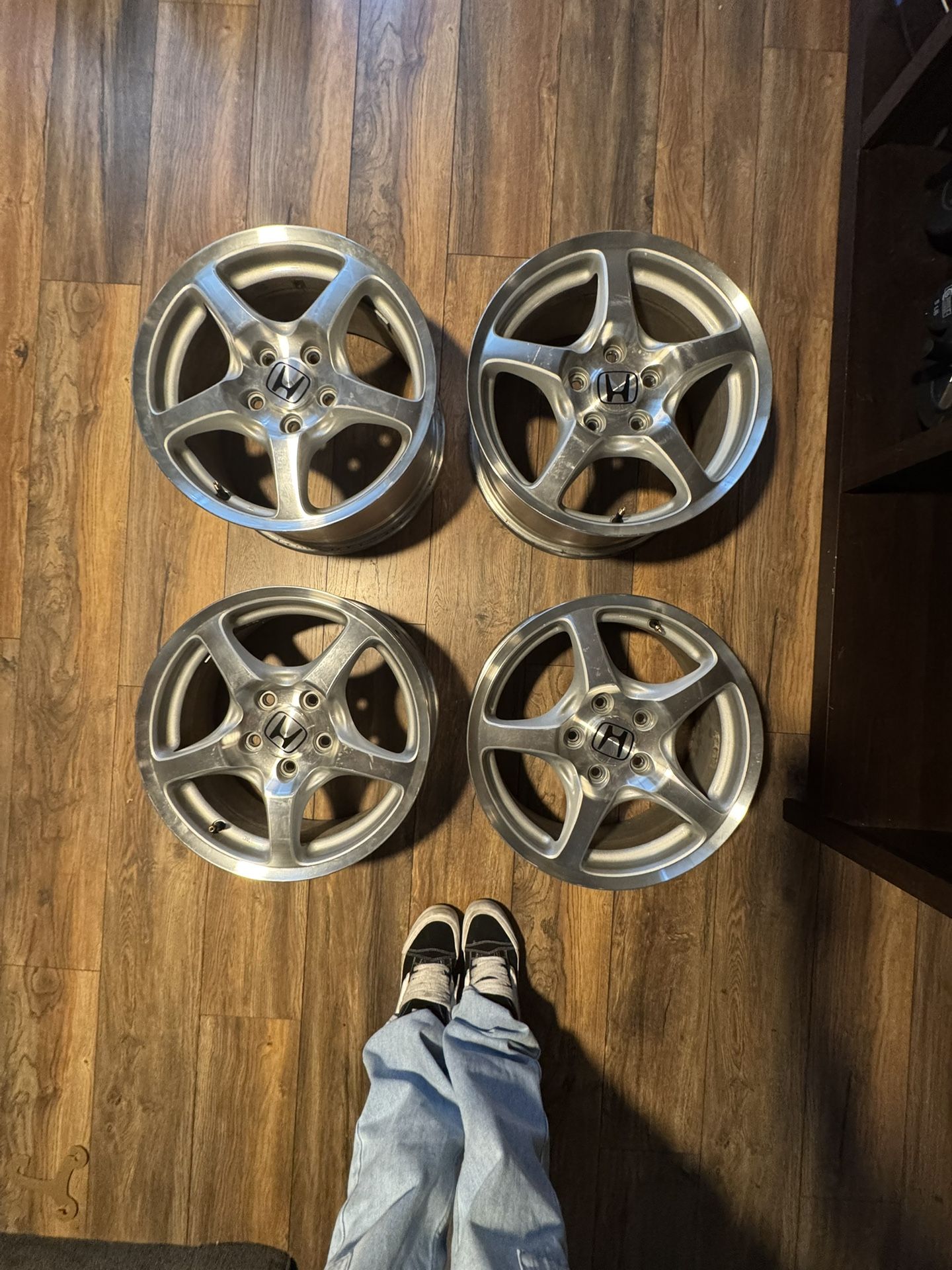 AP1 Wheels 5x114.3 for Sale in Mesa, AZ - OfferUp