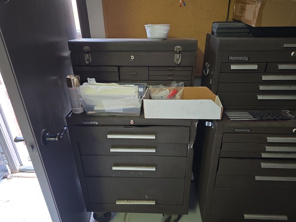 Kenny Machine Tool Box for Sale in Chandler, AZ - OfferUp