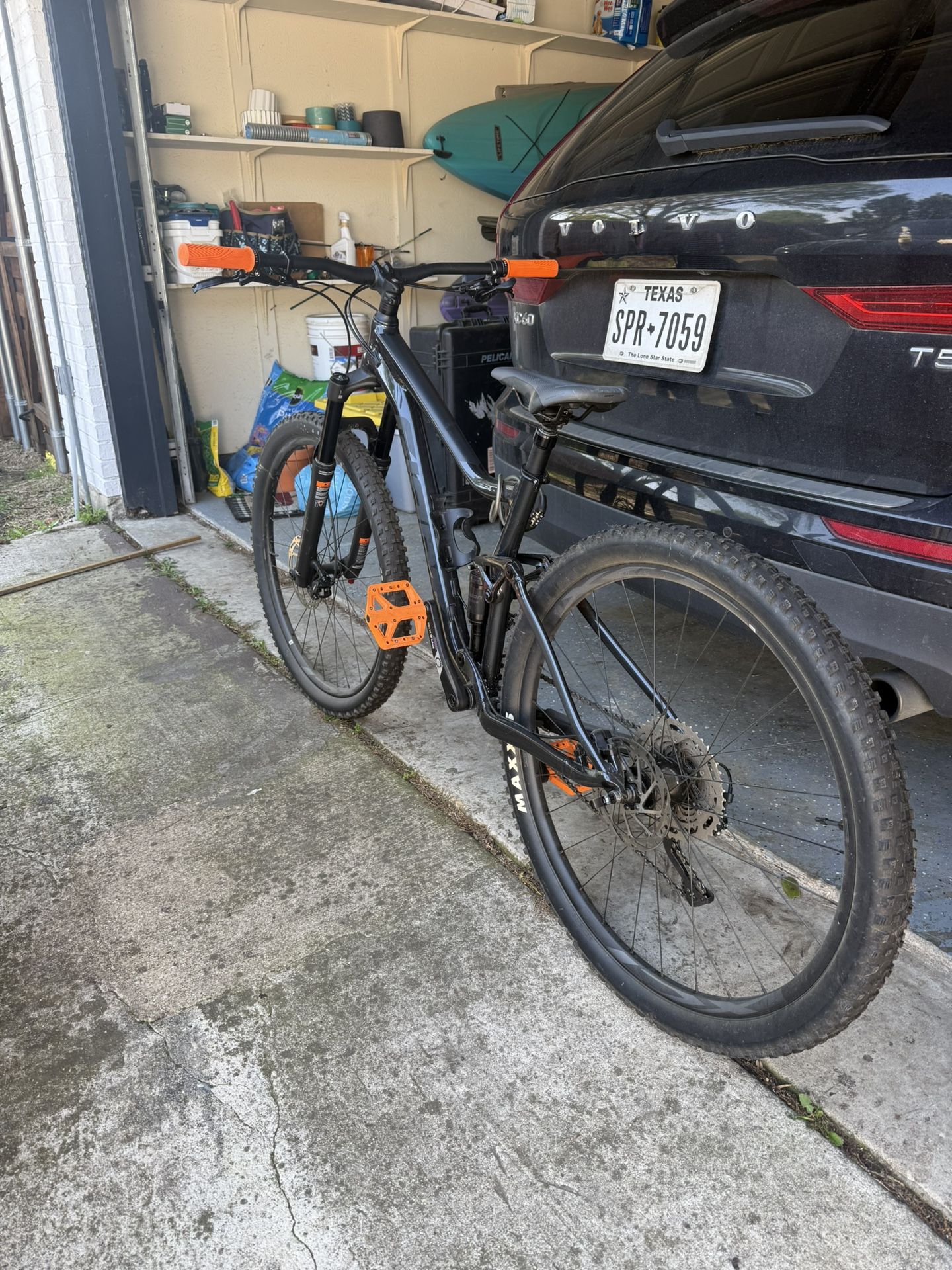 Giant Stance Mountain Bike for Sale in Plano, TX - OfferUp