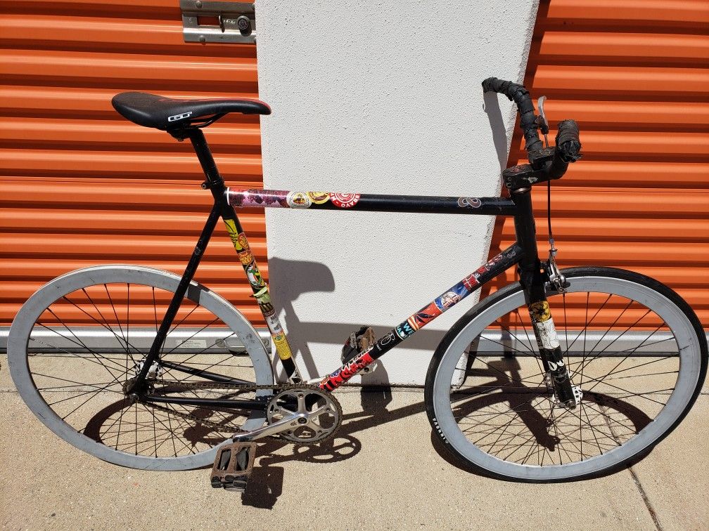 Volume Fixed Gear Bike for Sale in Rowland Heights, CA - OfferUp