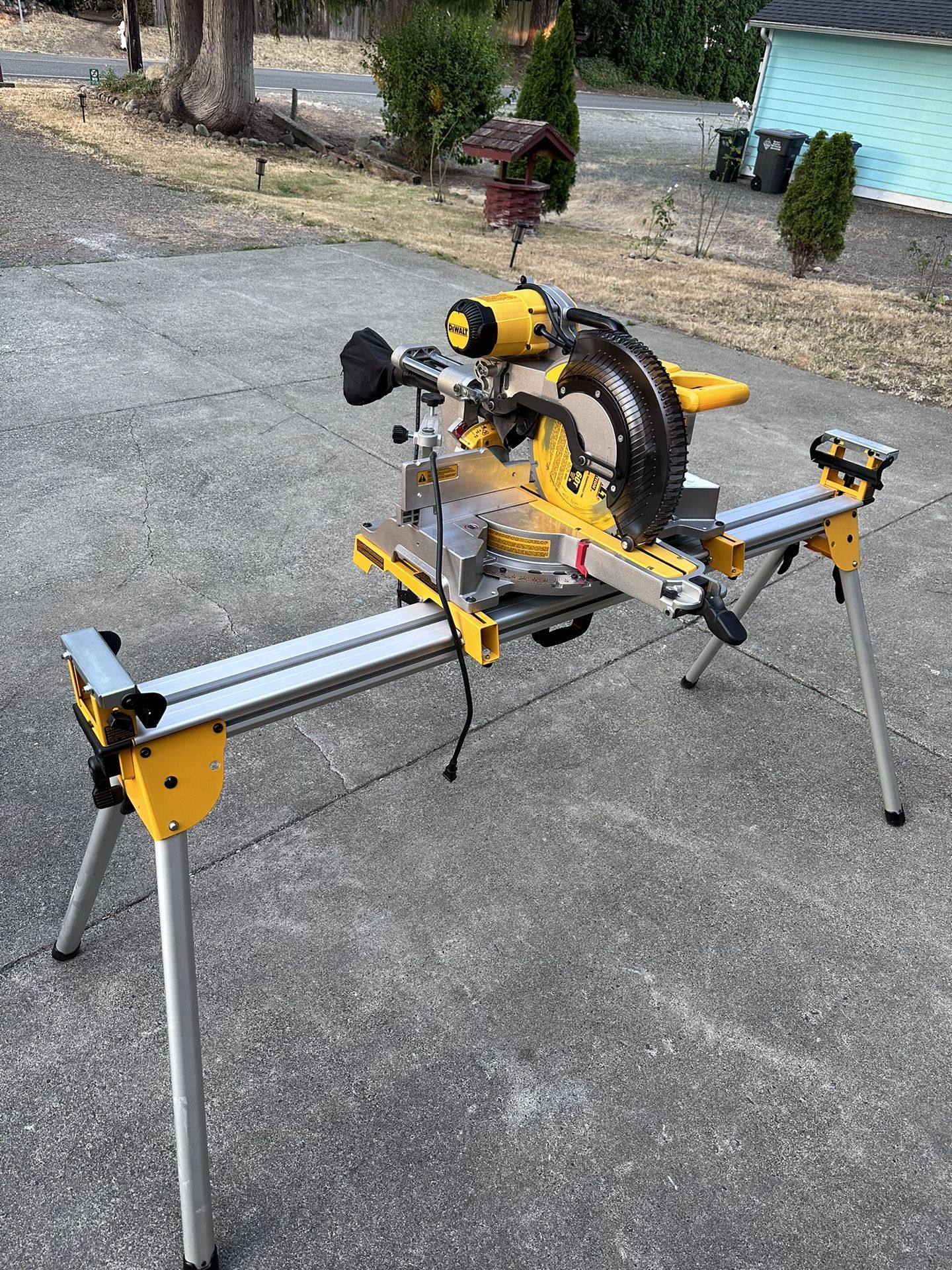 DEWALT DWS780 12 Miter Saw Double Bevel Sliding Compound With Dewalt ...