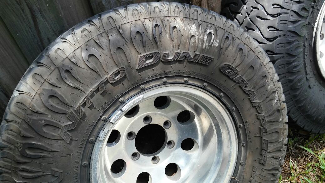 6 LUG 15X10 WHEELS AND 33 INCH TIRES for Sale in Boynton Beach, FL ...