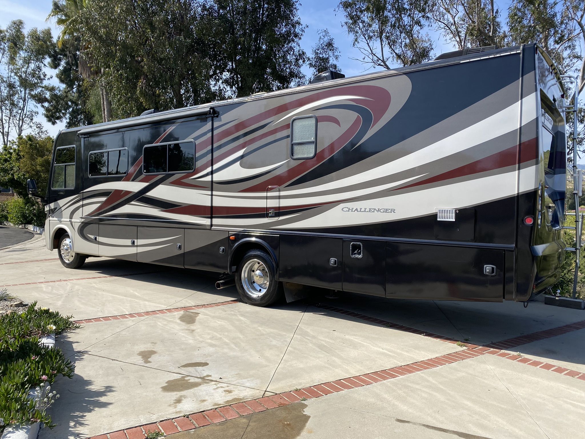 2013 Thor Challenger for Sale in Shadow Hills, CA - OfferUp