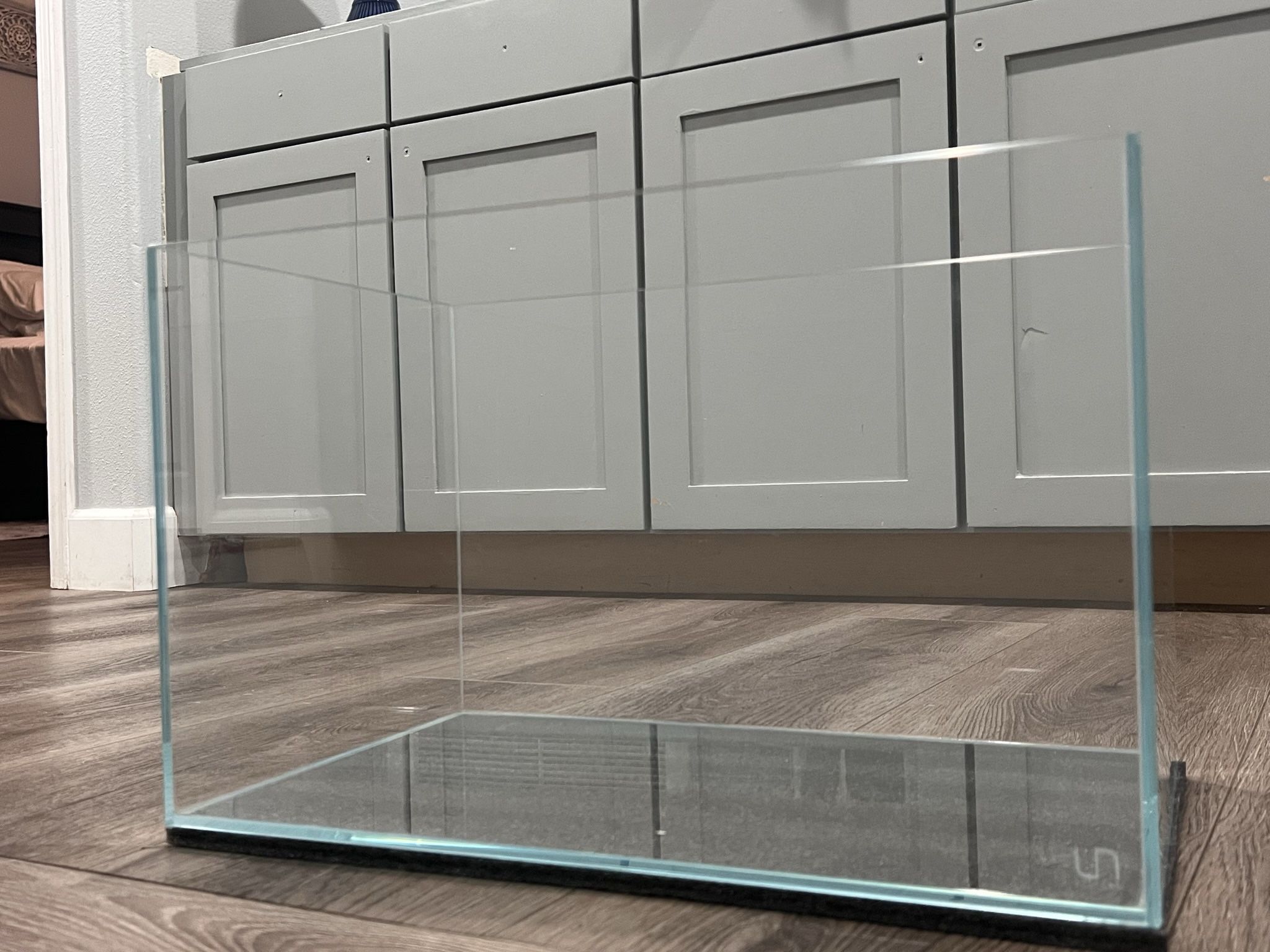 UNS 45U Rimless Aqarium for Sale in San Dimas, CA - OfferUp